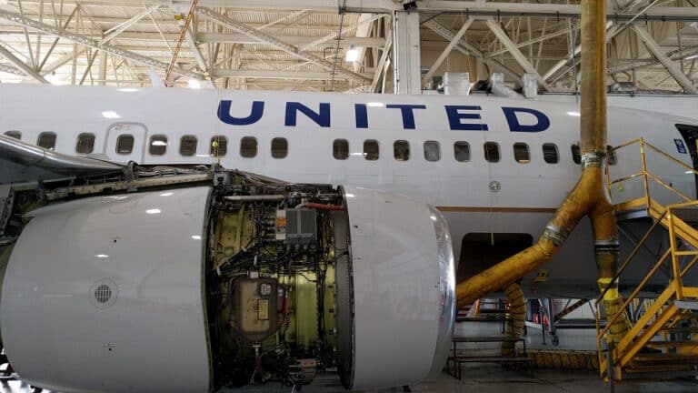 United Airlines Discover Fake engines parts on several aircrafts ...